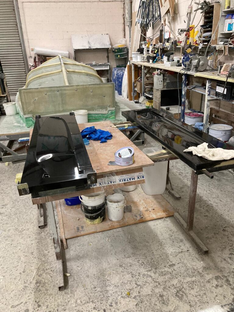 Rondar keel and rudder mold creation videos and photos - Viper 640 ...